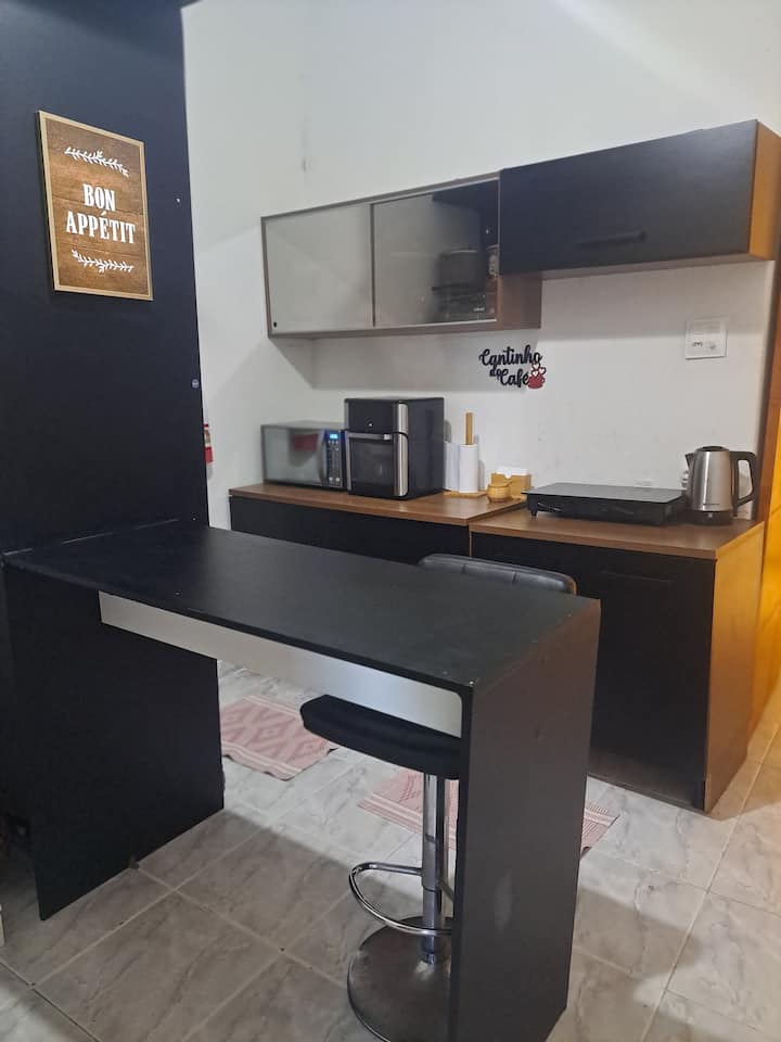 Apartamento Na Av. Atlântica,  Com 1 Quarto. - Copacabana