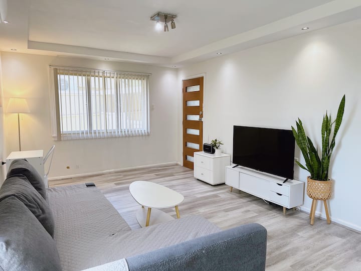 Bright 2 Bedrooms House With Full Ac In Liverpool - Liverpool