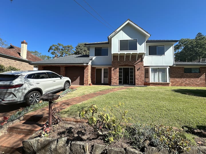 Spacious Homelike King Studio Retreat In Roseville - Gordon