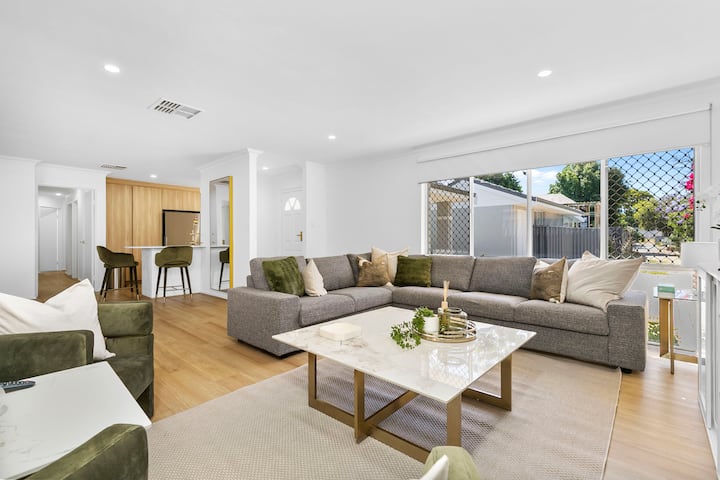 The Scandi-chic Residence - Victoria Park