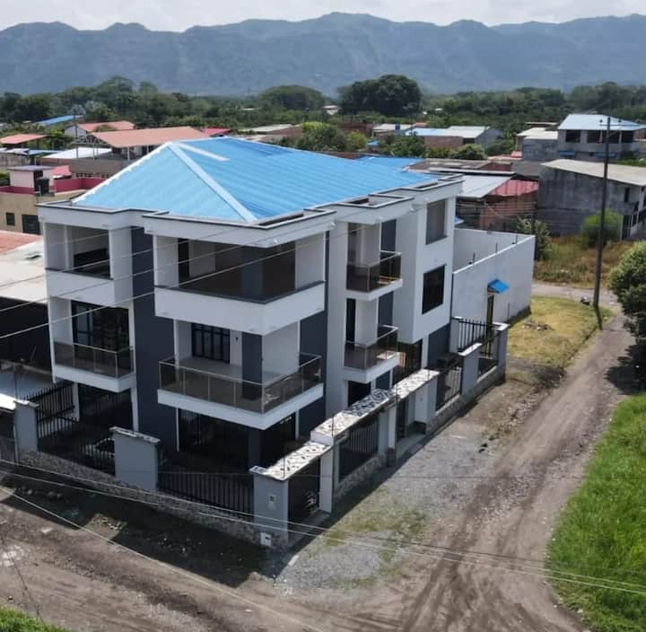 Casa Quinta Familiar En Zona Urbana - Mariquita