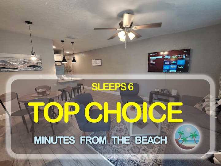 Charming Duplex Retreat: Minutes From The Beach! - Clearwater, FL