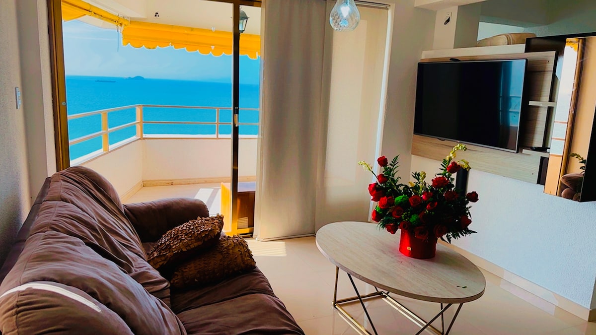 Spectacular Oceanfront Apartment - Apartments for Rent in Lecheria ...