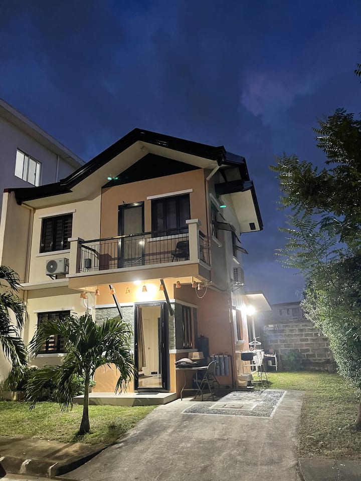 Elegant Home In Antel Grand Village - Cavite City