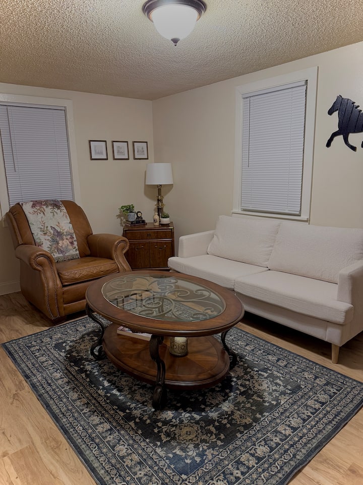 Cozy Nights On New St. - Yorktown, IN