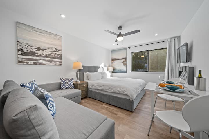 Nita Lake Top-floor Studio W/ Sauna & Hot Tub - Whistler