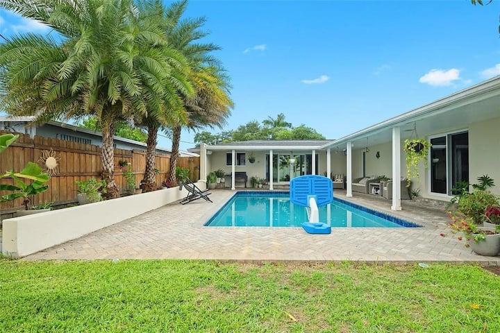 Dania Haven Heated Pool, Gazebo, Bbq, Game Room - Dania Beach, FL