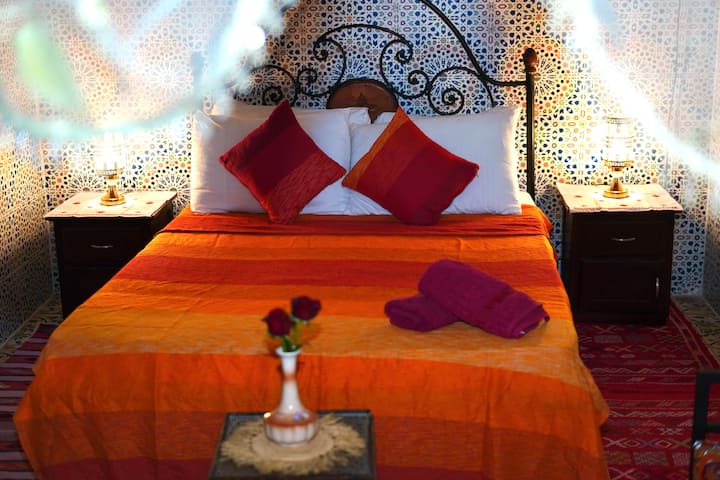 Riad Dar Ceramic, Medina Center, Wifi & Tv - Marrakesh