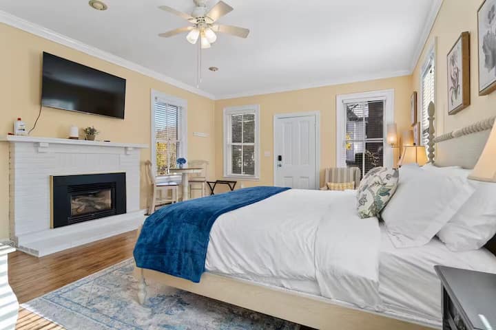 Shenandoah Valley Cottage - Stanley, VA