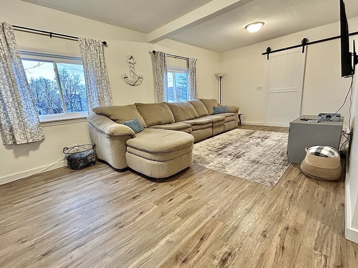 Munising Lakeview Getaway - Munising, MI