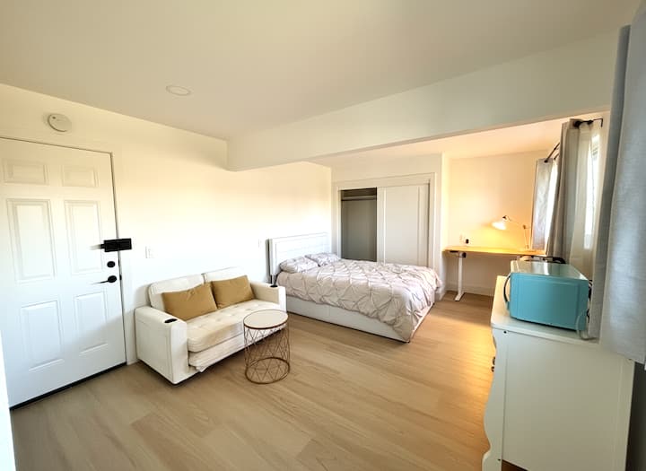 Private Suite With Separate Entrance And Bathroom - San Jose, CA