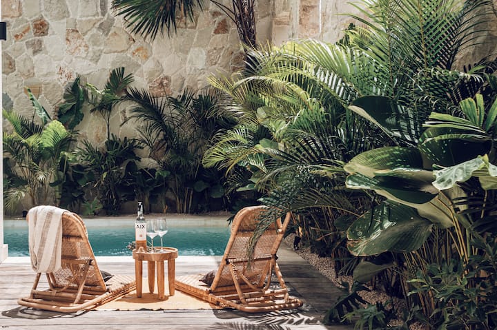 Entire Complex W/12brs Next To Berawa Beach - Seminyak