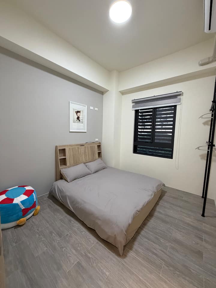 對面是海邊，是個寧靜住處與ㄧ家人可以放鬆身心靈像回到家一樣的好地方 - 東港鎮