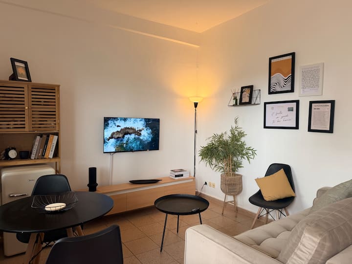 Cozy Airport View Appartment - Benin