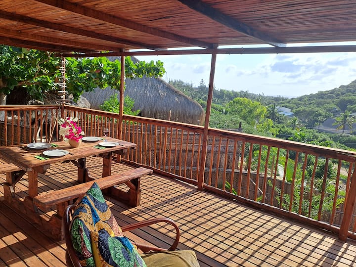 Cozy Cabin With Ocean Views In Tranquil Tofinho - Mozambique