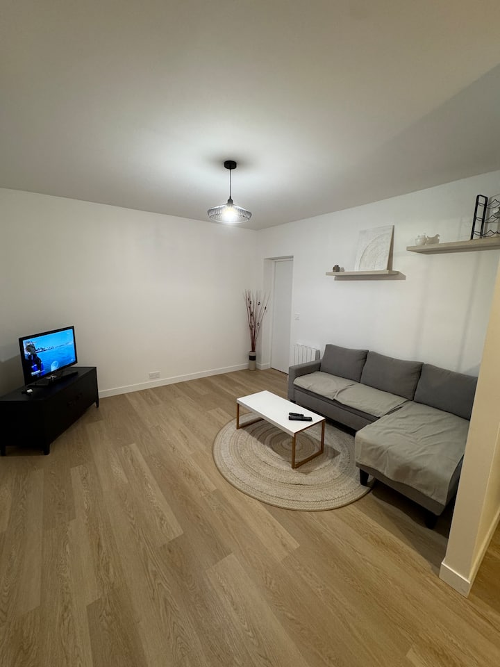 Charmant Appartement Pour 2 Personnes Proche Seine - Mennecy