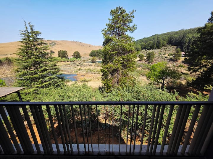 Mountain Serenity - Dullstroom