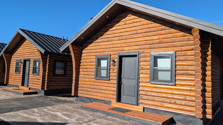 The Willows Cabins - West Yellowstone, MT