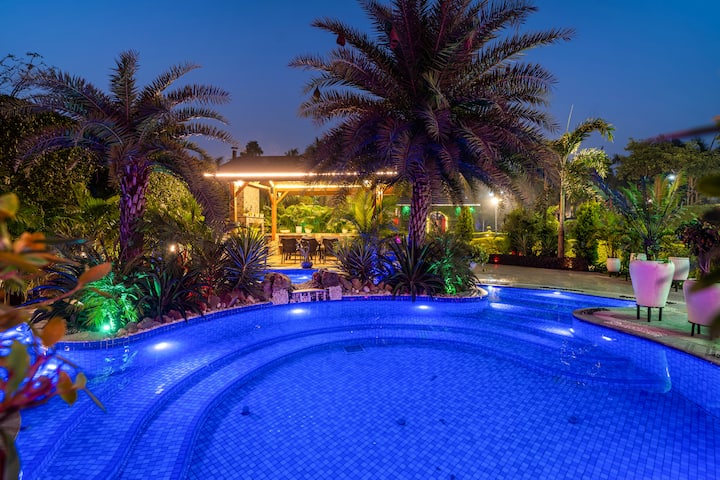 Farm W/ Pvt Pool, Garden, Gazebo, & Cricket Pitch - Noida