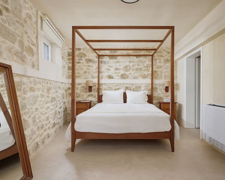 Chic Greek Cave Maisonette With Hot Tub - Crete