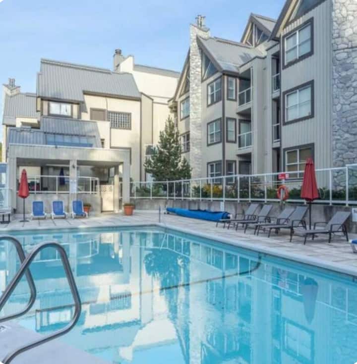 Lofted Sky Suite - Whistler