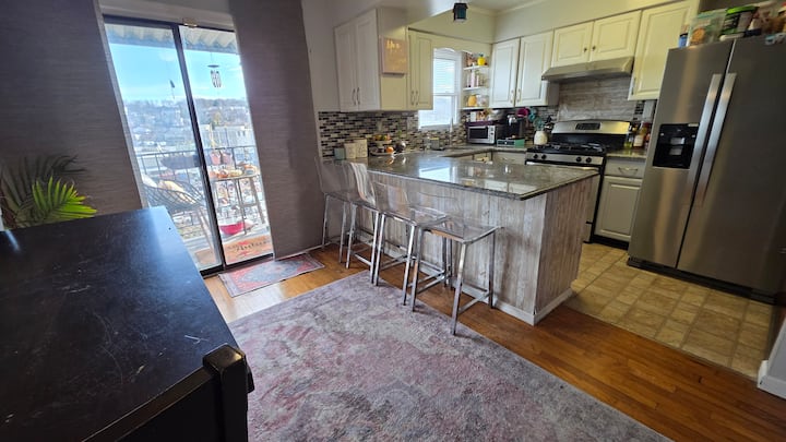 Modern Duplex In Yoho Arts District •Views•parking - Yonkers, NY