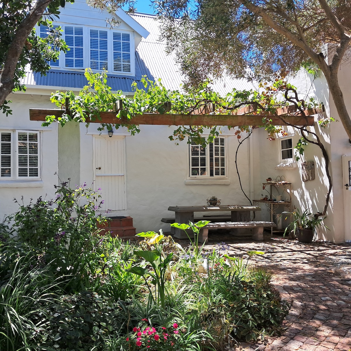 Vermont Garden Cottage - Flats for Rent in Vermont, Western Cape, South ...