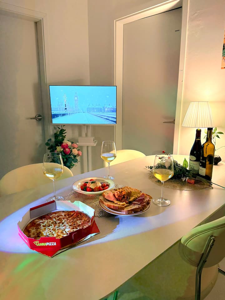 New광안리해변 도보3분/3room/8인숙소/6침대/크림감성숙소/짐보관/드론쇼/6인추가금x - Busan