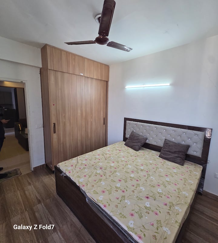 Modern And Stylish :- Prime Location Stay - Panipat
