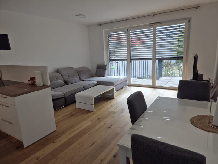 Cosy Apartment With Parking - Vienna