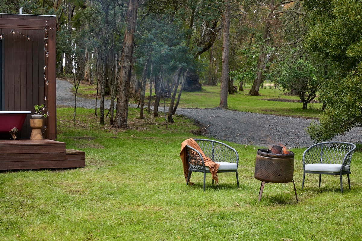 Beyond the Vale - Tiny houses for Rent in Musk Vale, Victoria ...