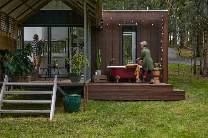 Beyond The Vale - Australia