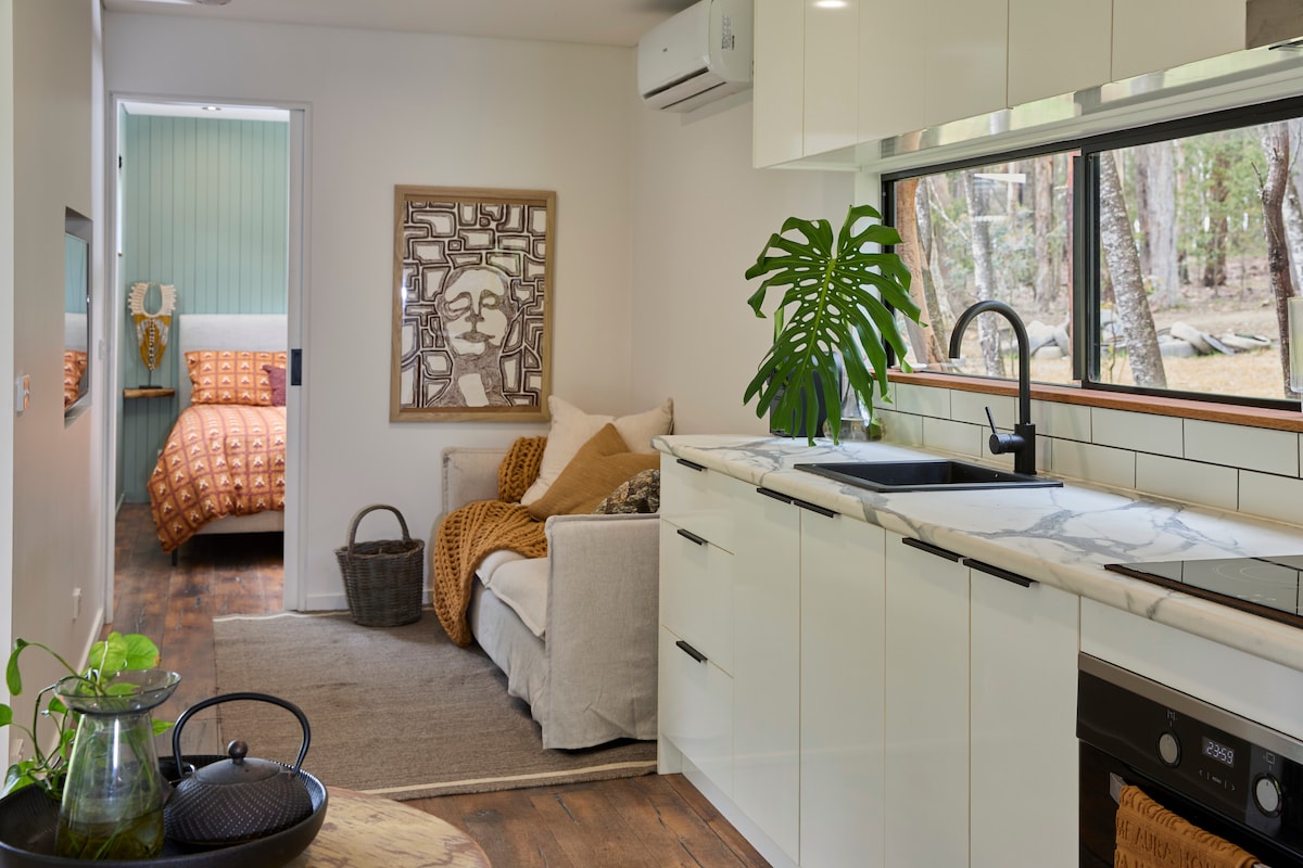 Beyond the Vale - Tiny houses for Rent in Musk Vale, Victoria ...