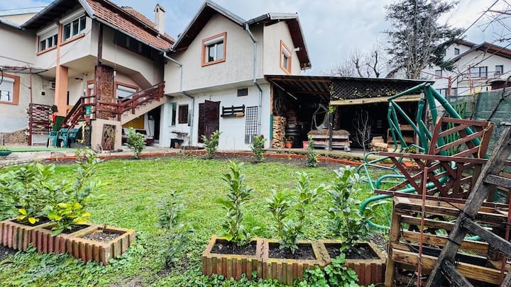 Casa Claudine - Bughea de Jos