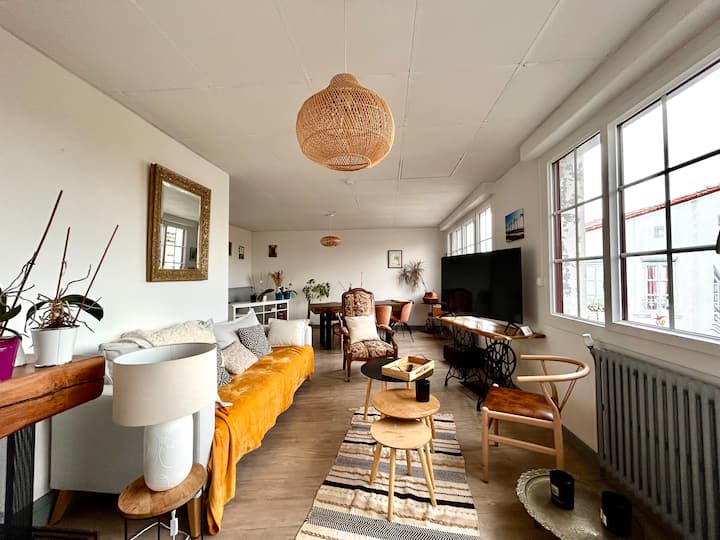 Maison Centre-ville Avec Garage, Terrasse Et Wifi - Parthenay