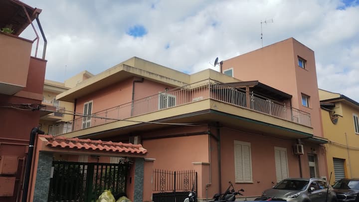 Appartamento Con Terrazzo In Villetta Privata - Milazzo