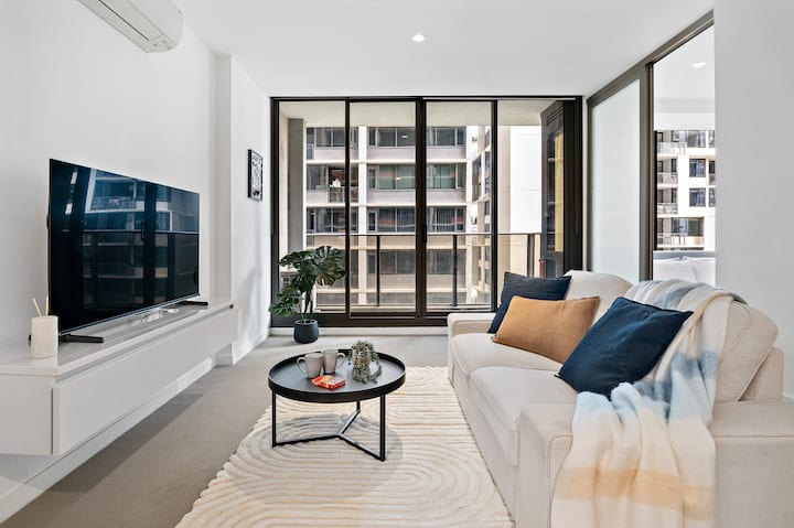 Modern, Cozy 2br • Lonsdale St - Melbourne