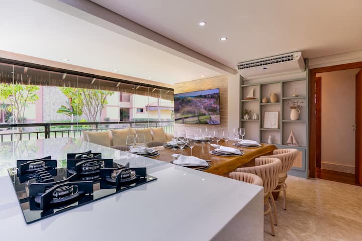 Conforto, Piscina E Pé Na Areia No Manhattan Beach - Brasil