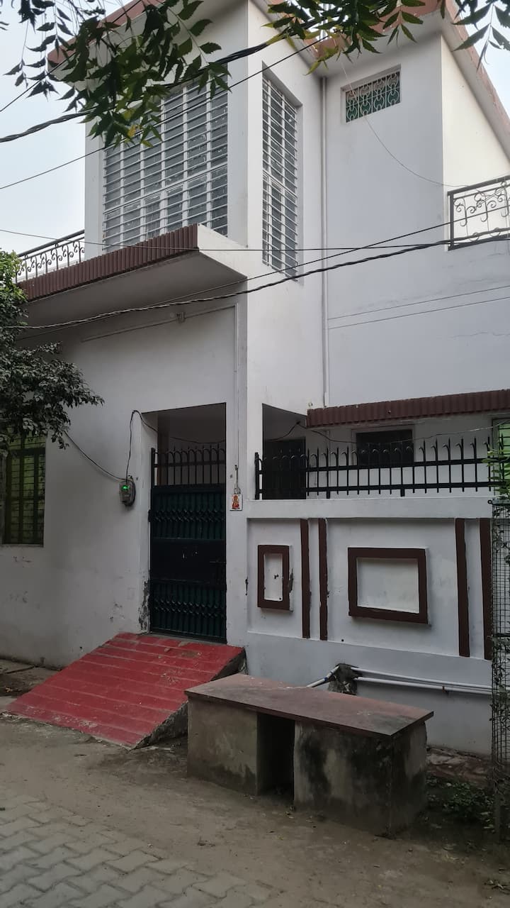 Green House Most Greener House N Place In Mathura - Mathura