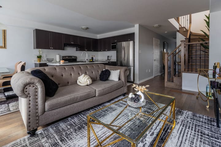 Charming 3br Home In Brantford - 布蘭特福德