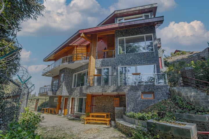 Daojidhaar Estate - Rustic Luxury - Mashobra