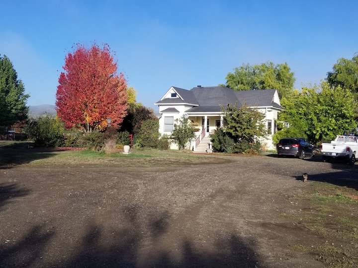 Farm Stay, Bedroom, Bath - Lakeport, CA