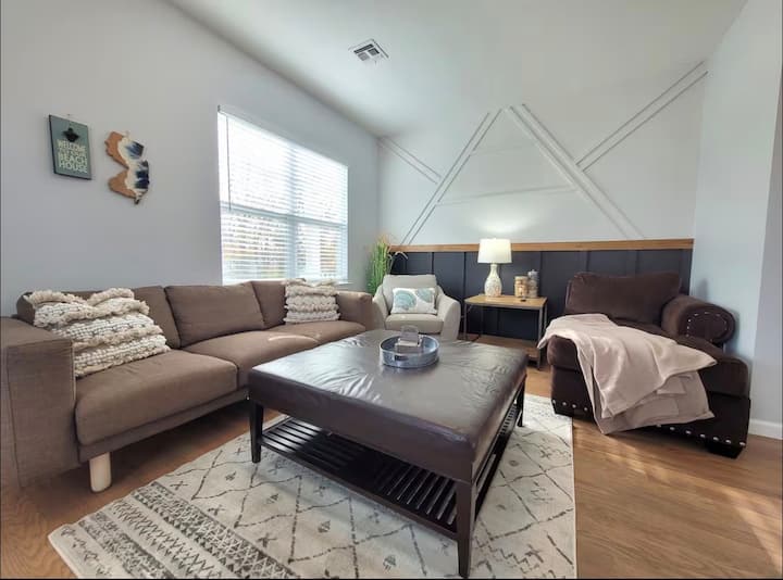Welcome To Vacation Rentals Beach House! - Belmar, NJ
