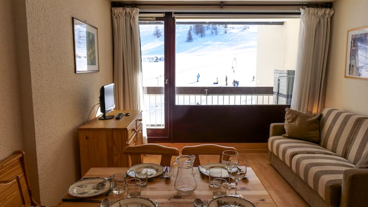 Skis Aux Pieds • Vue Top • 4–5 Pers • Plein Sud - Montgenèvre