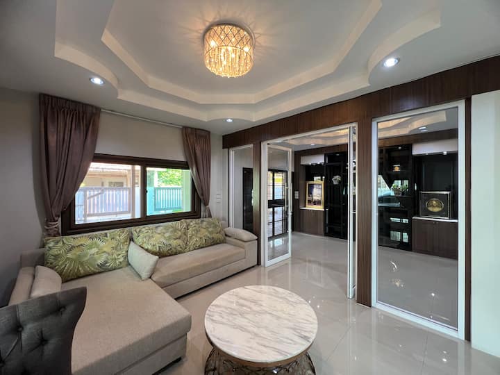 Big_house#peaceful#wifi#market#park#vacation - Ratchaburi