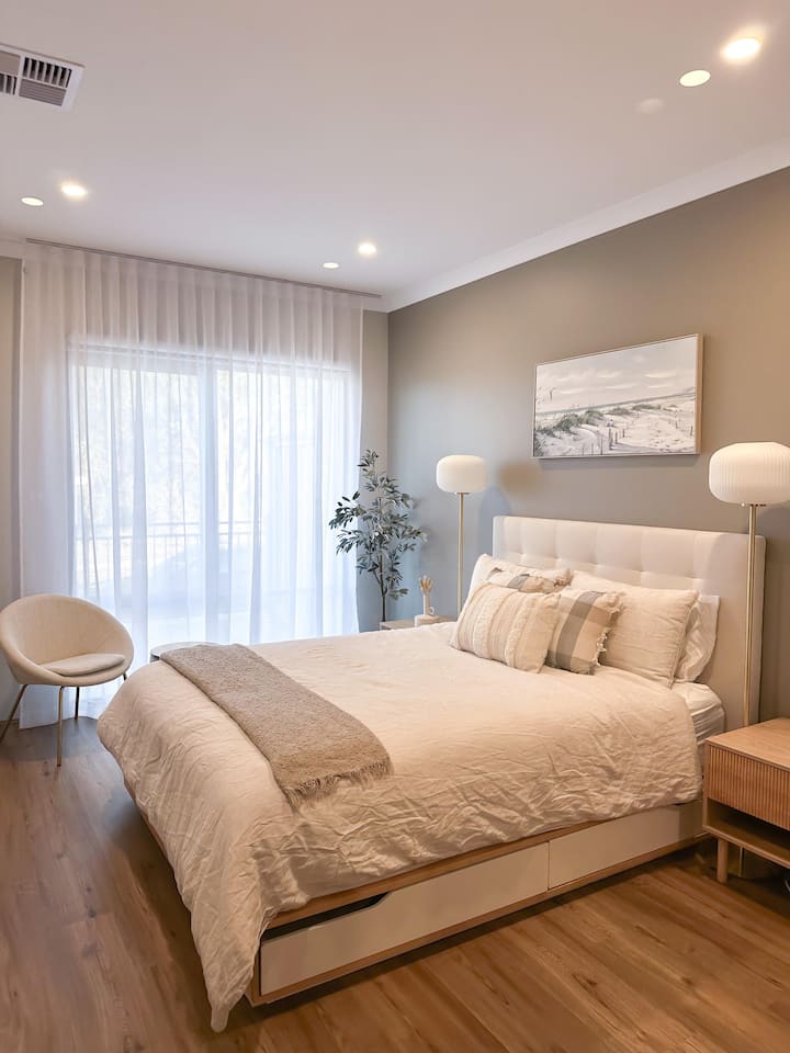 Cosy Aubin Grove Stay Near Station, Shops, & Parks - Perth