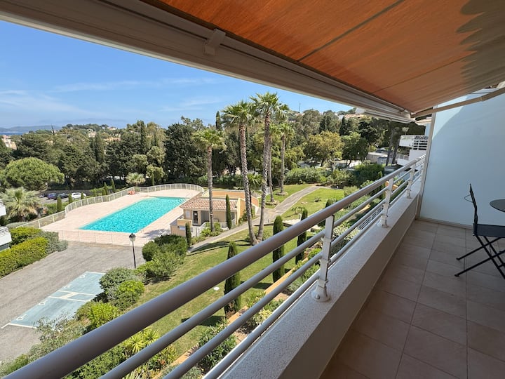 Cavalaire Sur Mer
Appartement Standing Vue Baie - La Croix-Valmer