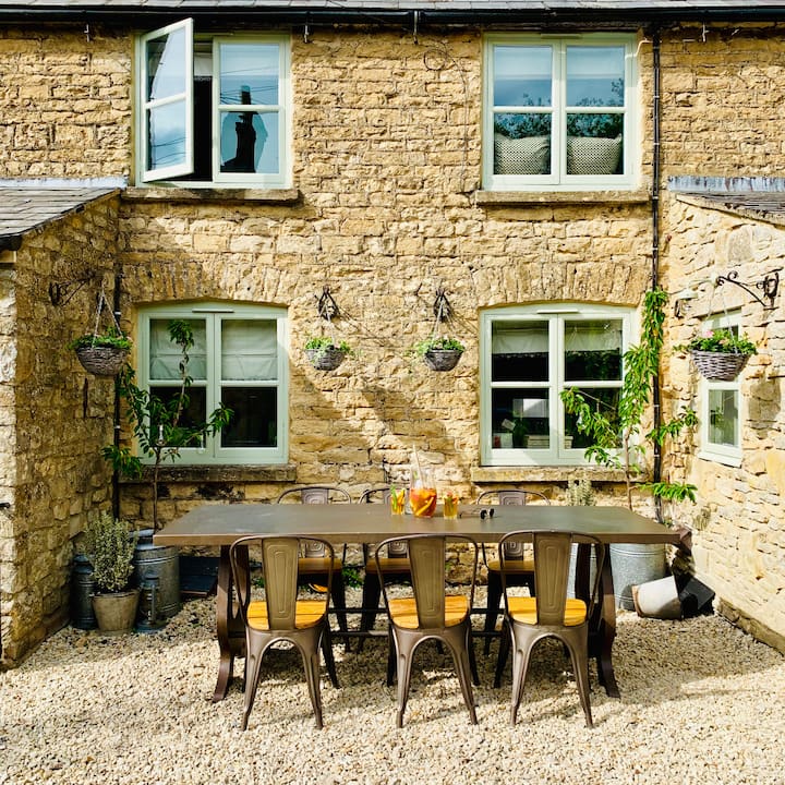 Cosy Cotswold Cottage With Fireplace And Courtyard - Chipping Norton