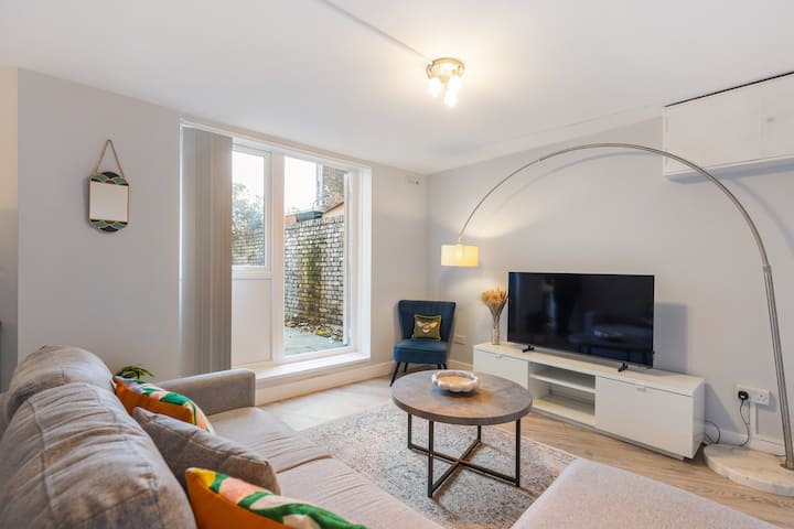Stylish 2br Georgian Flat • Prime Camden Location - Londen
