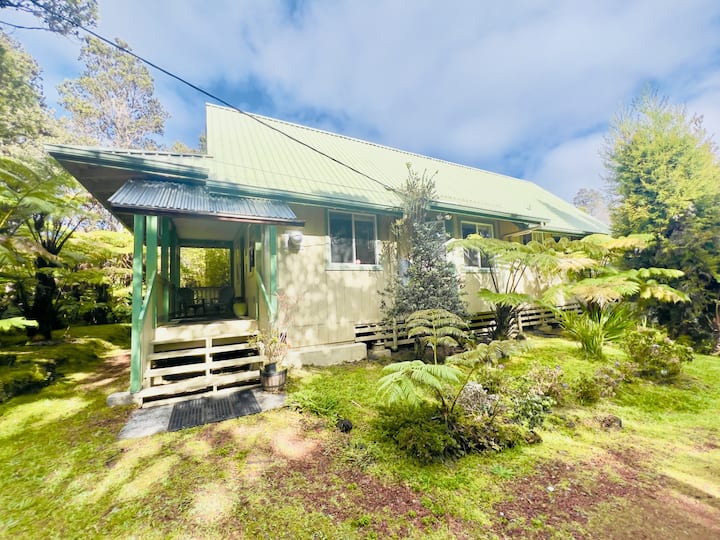 Kamalani Lodge -Volcano Nat'l Park | Golf | Winery - Volcano, HI